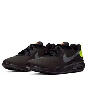 Nike Max Oketo Wntr Sneakers