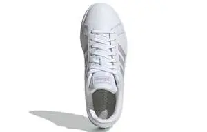 Adidas Grand Court Sneakers