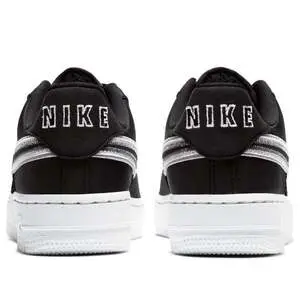 Nike Force 1 Lv8 1 Low Top Sneakers
