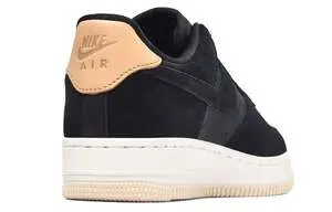 Nike Force 1 '07 Premium Sneakers - Black