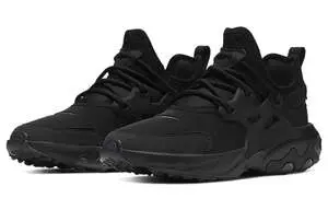 Nike React Presto "triple
