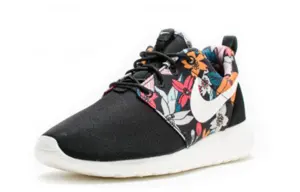 Nike Roshe Run Print Aloha Sneakers - Black/sail