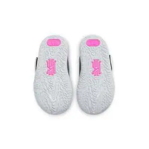 Nike Kyrie 7 "pixel Camo