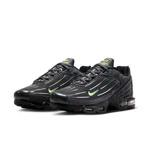 Nike Max Plus 3 Sneakers - Black/volt