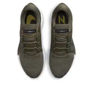 Nike Zoom Vomero 16 Athletic Sneakers - Medium Olive/cargo Khaki/honeydew