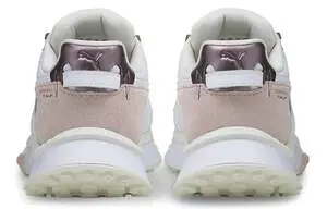 PUMA Wild Rider Sneakers - Pink