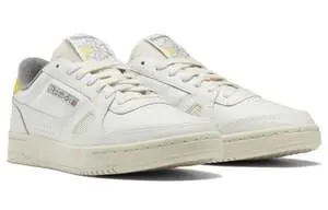 REEBOK Low Top Sneakers