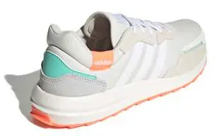 Adidas Retrorun Low Top Sneakers