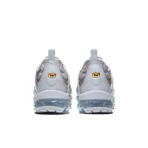 Nike Vapormax Plus Sneakers - Gray/white