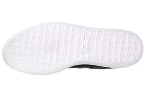 PUMA Basket Studs Sneaker