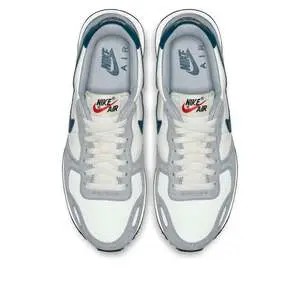 Nike Vortex Leather Sneakers