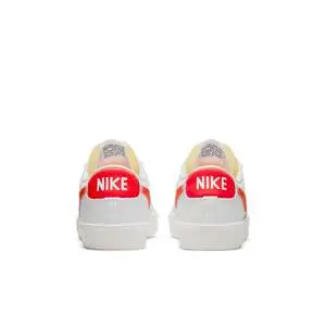 Nike Blazer Low '77 Vintage Sneakers - White