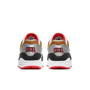 Nike Max 1 'graffiti' Sneakers