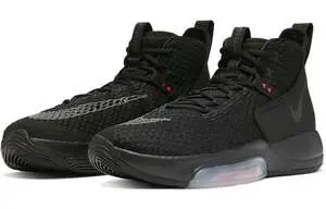 Nike Zoom Rize Mid Top Sneakers