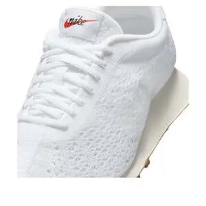 Nike Ld-1000 Flyknit Sneakers - White/sail