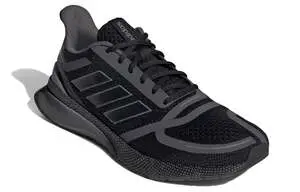 Adidas Nova Run Sneakers