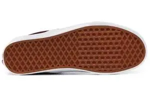 VANS Classic Slip-on Sneakers - Black