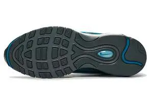 Nike Max Deluxe Sneakers