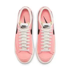 Nike Blazer Low '77 Sneakers - Pink