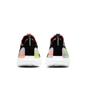 Nike React Phantom Run Flyknit 2 Sneakers - Black/pink