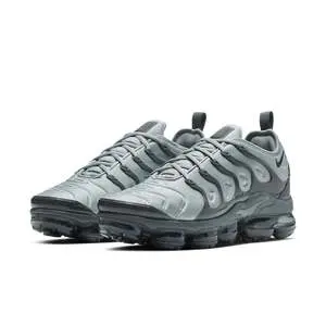 Nike Vapormax Plus Sneakers