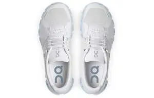 On Cloud 5 - White Chambray