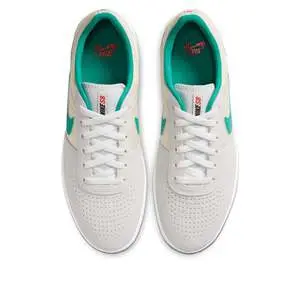 Nike Team Classic "photon Dust" Sneakers - Green