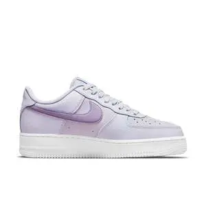 Nike Force 1 '07 Essential Sneakers