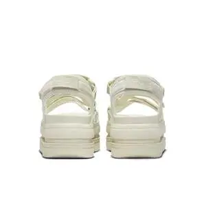 Nike Icon Classic Se Platform Sandals - Beige