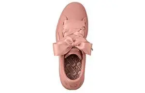 PUMA Suede Heart Ep Low Top Sneakers - Pink