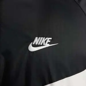Nike Windrunner Hooded Jacket - Sail/black/sail