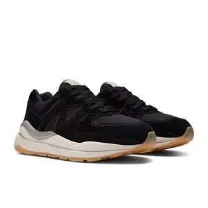 NEW BALANCE 57/40 Gore-tex Sneakers - Black/white/beige