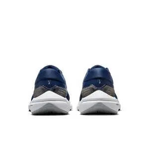 Nike Zoom Vomero Athletic Sneakers - Blue