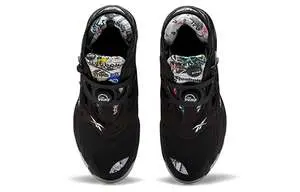 REEBOK Pump Court "sticker City