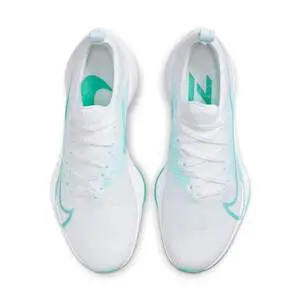 Nike Zoom Tempo Next% Low Top Sneaker