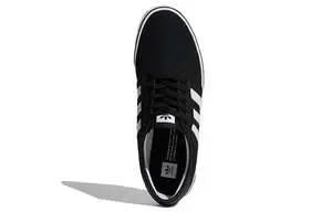 Adidas Seeley Low Top Sneakers - Black