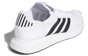 Adidas Swift Run X Low Top Sneakers - White/black