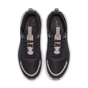 Nike Max Dia Sneakers