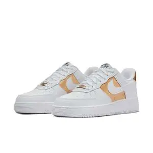 Nike Force 1 '07 Low Top Sneakers