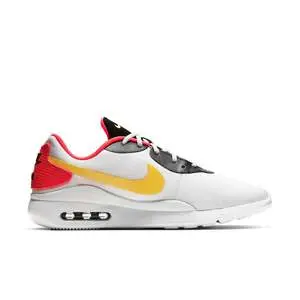 Nike Max Oketo Sneakers