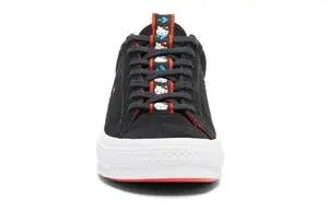 CONVERSE X Hello Kitty One Star Low Top Sneakers - Black