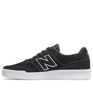 NEW BALANCE 300v2 Sneakers - Black