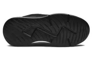 Under Armour Essential Triple Low Top Sneakers