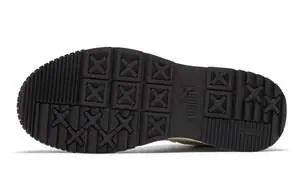 PUMA Tarrenz Sb Puretex Mid Top Sneakers
