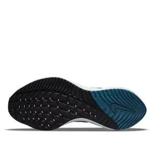 Nike Zoom Vomero 16 Sneakers