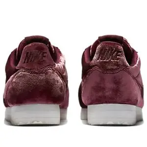 Nike Classic Cortez Premium Sneakers