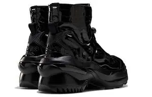 REEBOK Maison Margiela X Instapump Fury Tabi Boots - Black