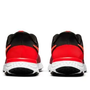Nike Revolution 5 Ext Sneakers