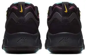 Nike Max 200 Athletic Sneakers - Black