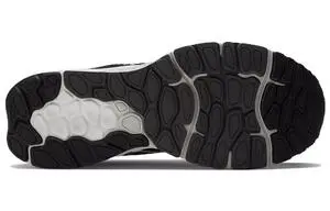 NEW BALANCE Fresh Foam X 880v12 Athletic Sneakers - Black/white